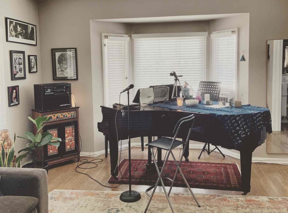 Katie Riggs – A Singing Teacher That Inspires - insidewink